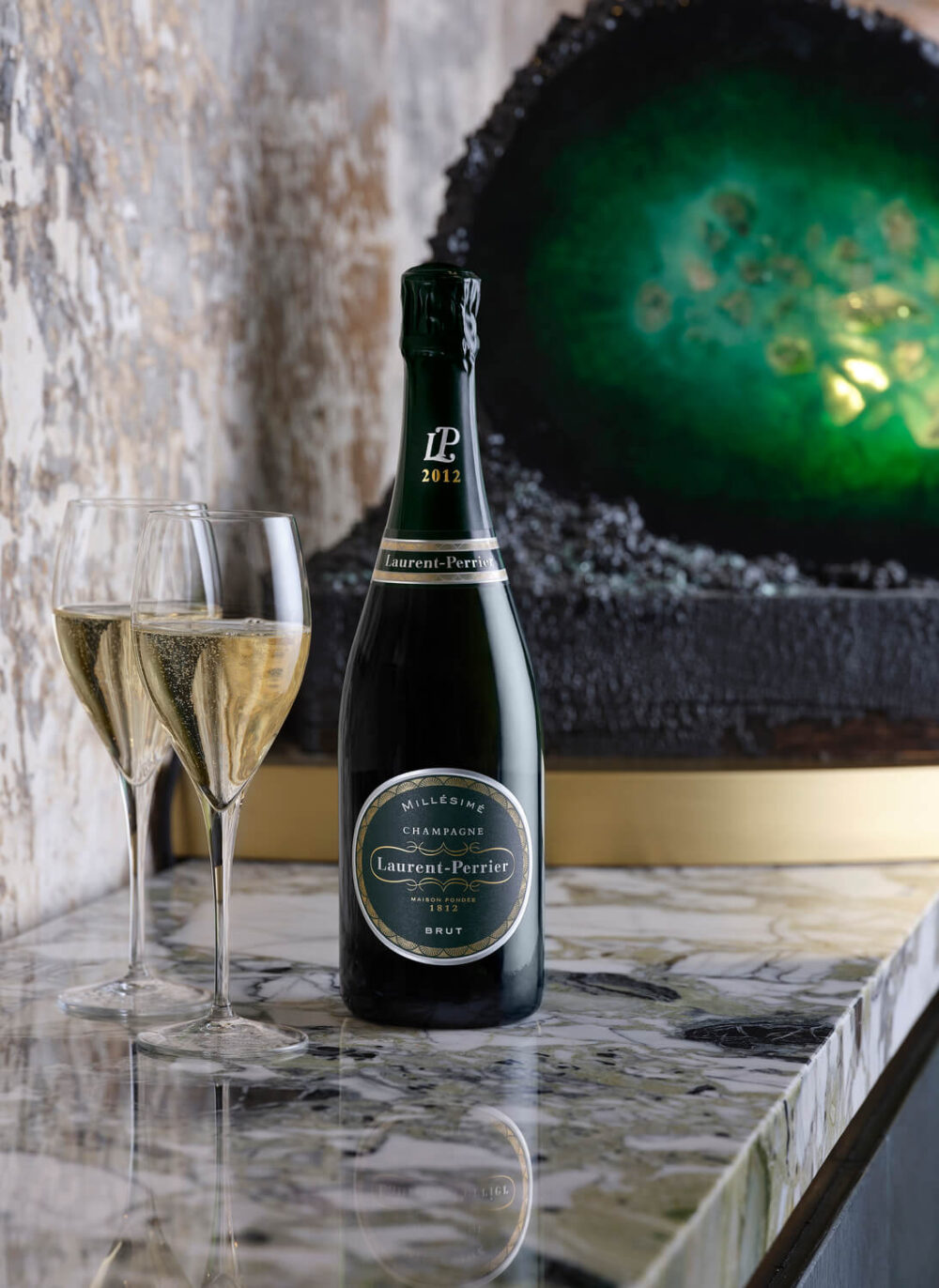 Choosing the Best Vintage Champagne: The Complete Guide